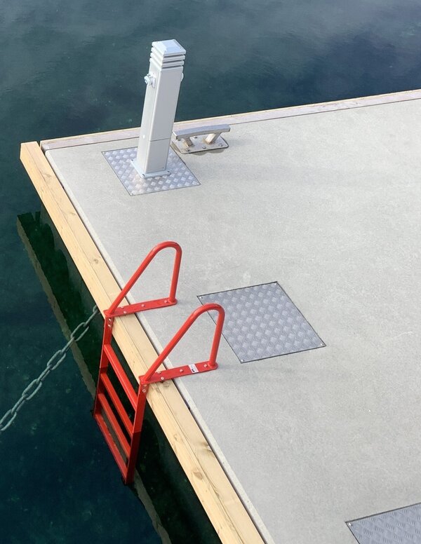 Redningsleider for fast kai | Marina Solutions