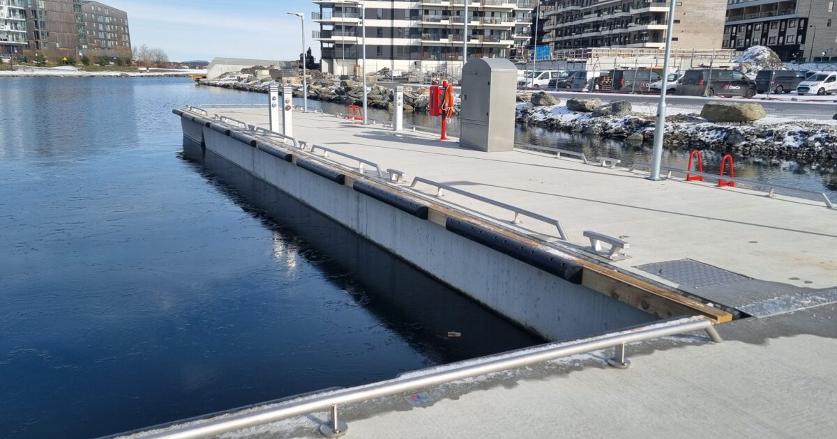 Fender Ekstrem | Marina Solutions